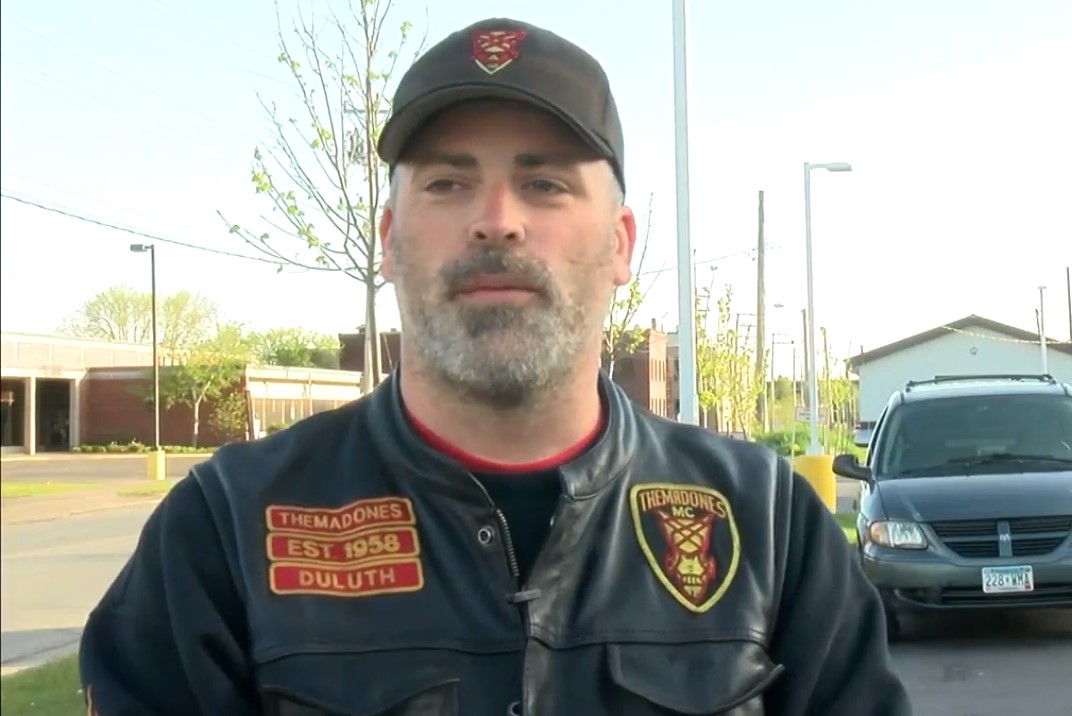 Biker groups stand guard at Lincoln Park Kwik Trip to keep employees ...